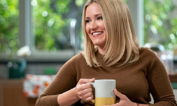 Pretty Smart : Chelsea & Grant finissent ils ensemble ? Qui est l'actrice