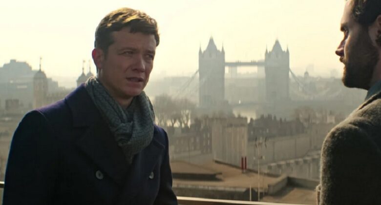 You Saison 4 : Qui est Rhys Montrose ? Amitié avec Joe, Maire etc.